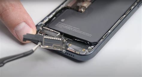 Disassembling The Iphone 15 Pro Max Discover All The Details Gearrice