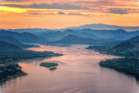 Exploring 30 Of The Worlds Most Famous Rivers