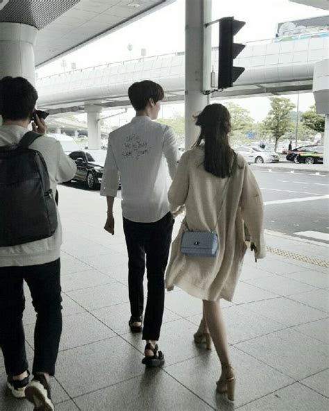 뒷모습에도 꿀 떨어지는 안재현·구혜선 커플 인스티즈instiz 이슈 카테고리