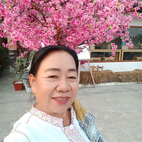 กำไลทอง หาญอาษา