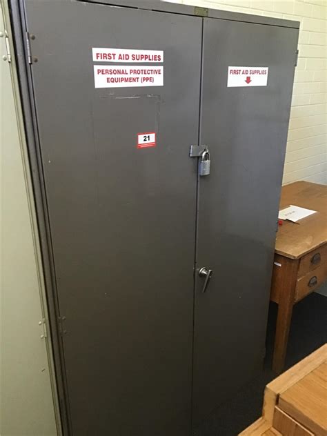 Steel 2 Door Storage Cabinet 1200 X 700 X 1800 Mm Collect From