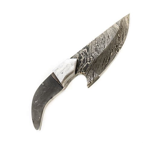 Skinning Knife Blank High Carbon Damascus Steel Battling Blades