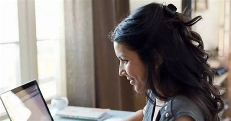 Hmrc Issues Warning For Anyone Earning Under £80000 A Year