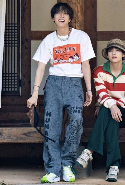 💜j Hope 💚 Jhope J Hope Hoseok Hobi 제이홉 정호석 호비 🐿💓 Bts