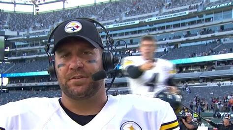Zoltan Mesko Celebrates Pittsburghs First Win With A Photobomb