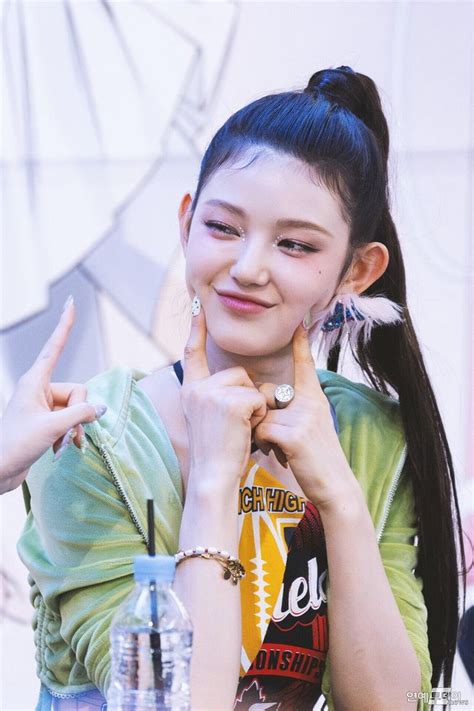 Danielle 💛🐶 Джинсы