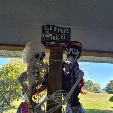 Lou De Lange Facebook