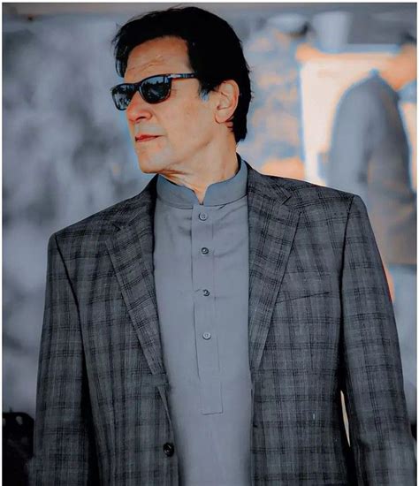 Pin By ʀᴏᴍᴀ On ɪᴍʀᴀɴ ᴋʜᴀɴ Imran Khan Photos Imran Khan Imran Khan Pic