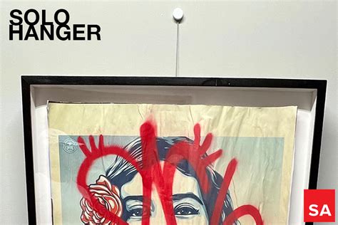 Solo Hanger