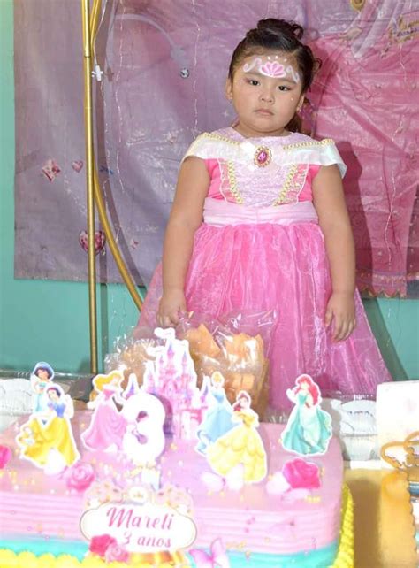 Mareli Celebra Su Cumple Con Princesas