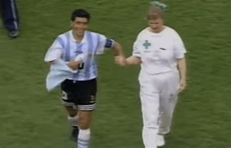 Subastan Mechón De Cabello De Maradona Y Camiseta De Ronaldo De La