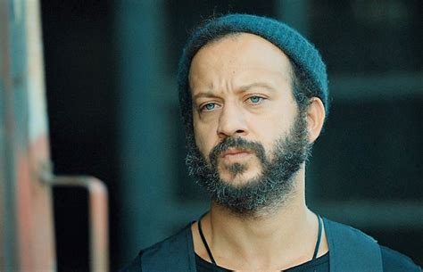 Sevilen Oyuncu Rıza Kocaoğlunu Daha Yakından Tanımanızı Sağlayacak 15 Detay