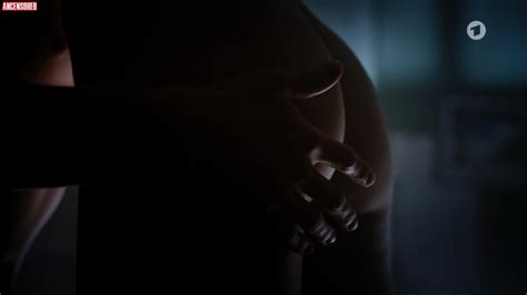 Naked Lili Epply In Erik And Erika