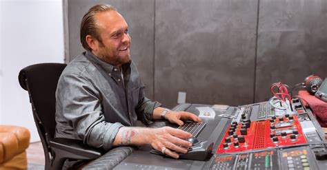 Rob Kinelski Mix With The Masters