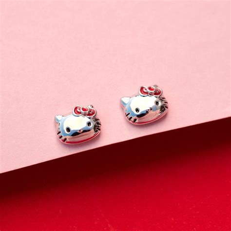 Hello Kitty Pink Bow Face