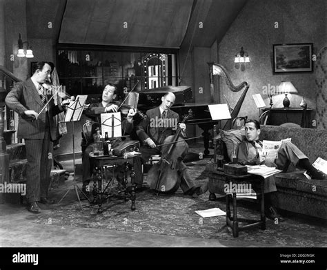 Allen Jenkins Ward Bond Bert Hanlon And Humphrey Bogart In The Amazing