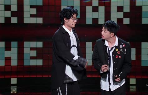 漫才兄弟脱口秀比赛夺冠 黑马逆袭笑翻全场中华网