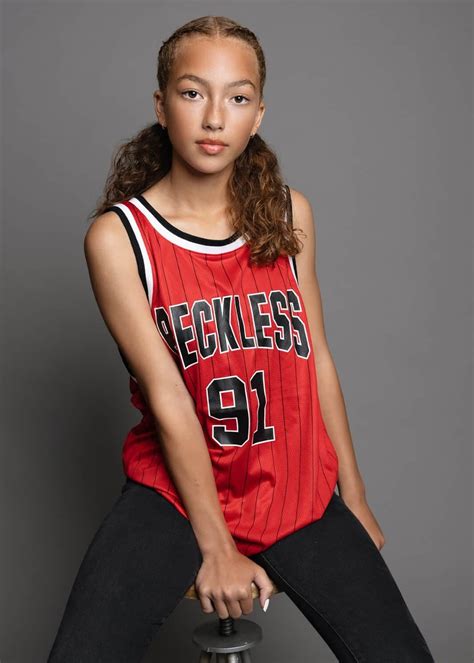 Nyanda The Model Booker