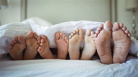 Børnene Sover I Vores Seng Hver Nat Og Det Går Ud Over Vores Sexliv