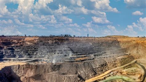 Challenges Of Wireless Communication In Mining