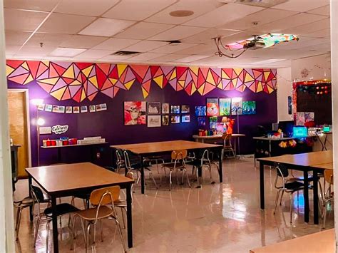 10 Cheap Free Ways To Decorate Your Classroom The Cozy Art Teacher Blog