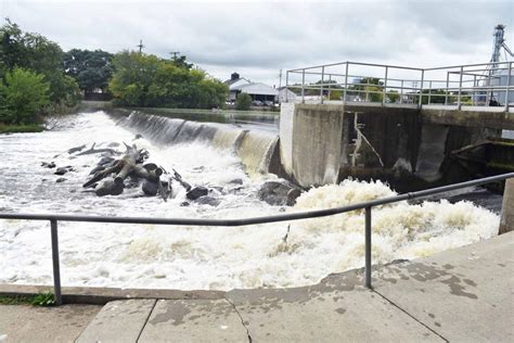 Burlington City Council Sets Dec 6 Vote On Saving Echo Lake
