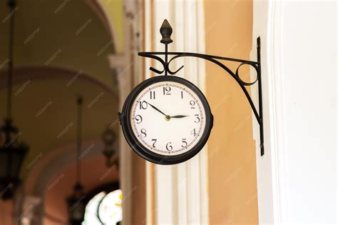 Premium Photo Old Analog Clock On Building Wall Outdoors