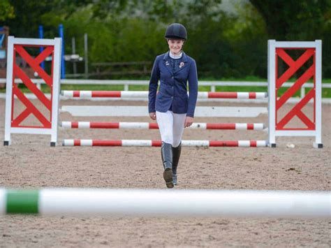 Get To Grips With Jumping Strides Setting Up Distances Pony Magazine