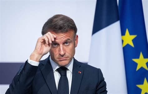 Переговоры с россией Макрон заявил что путин предлагает Украине капитуляцию вместо мира