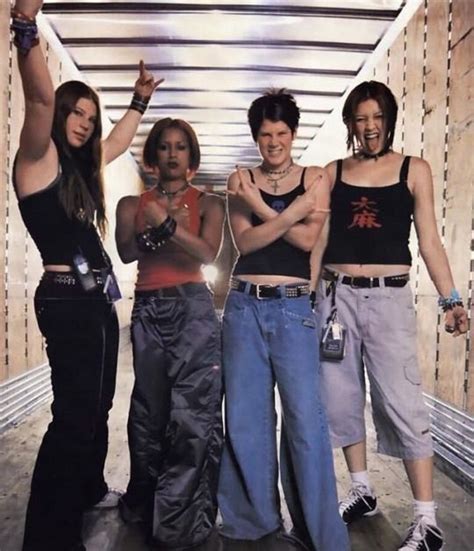 𝙆𝙒𝙀𝙀𝙉 𝙆𝙐𝙉𝙏 On Twitter 2000s Fashion Punk Outfits 2000s Fashion Outfits