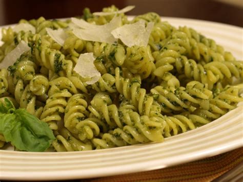 Rotini With Spinach Pesto Recipe Recipe Barilla Recipes Pesto