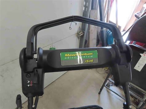 John Deere Model Js46 Self Propelled Walk Behind Lawn Mower