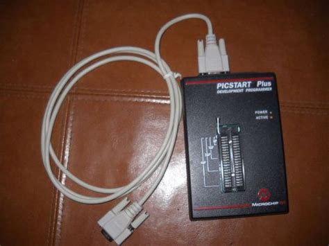 Picstart Plus Microchip Development Programmer 10 00379 R1