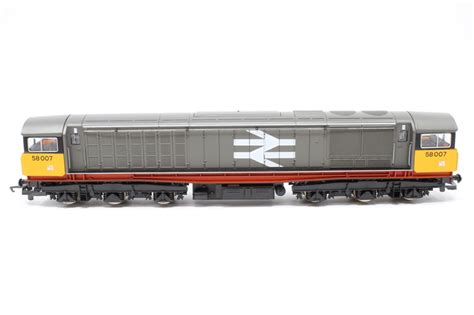 Hornby R250b Class 58 58007 In Railfreight Red Stripe Livery