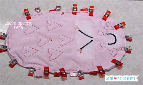 Valentine Cuddle Luv Bug Free Pattern And Tutorial • Jeni Ro Designs