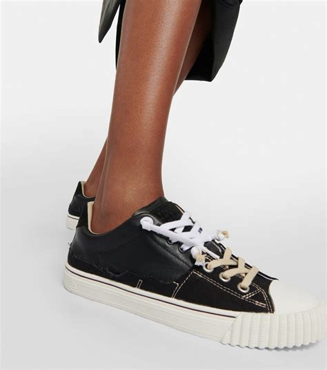 Maison Margiela New Evolution Low Top Sneakers Maison Margiela