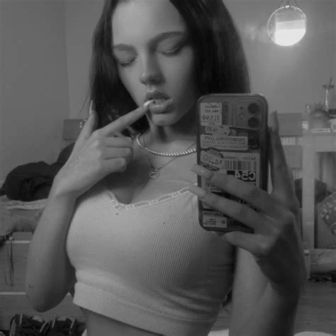 Cece ️ Ceeceexxx Snapchat Stories Spotlight And Lenses