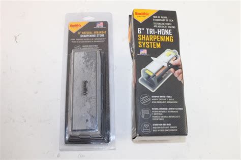Smiths Sharpening Kit And Sharpening Stone 2 Pieces Property Room