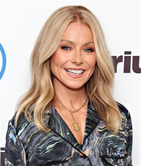 Details On Kelly Ripas Hair Transformation Purewow