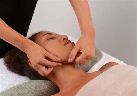 Benefits Of Lymphatic Drainage Stay Healthy This Cold Season Aurawerks