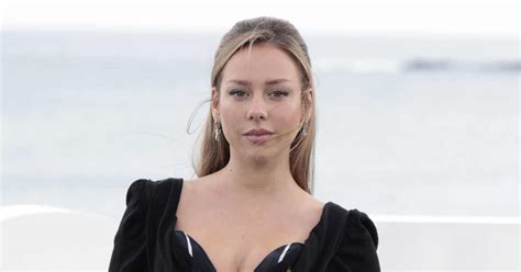 Repasamos Las Mejores Series Y Películas De Ester Expósito De Élite