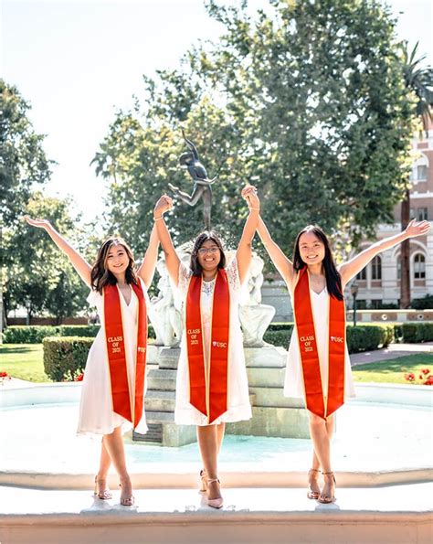 Grad Photos Jay Gelvezon Photography