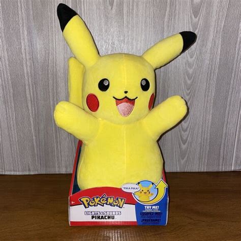 Pokemon Toys Pokemon Pikachu 1 Plush Lights And Sounds Says Pika