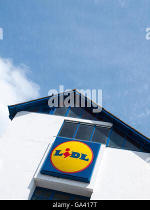 Lidl Supermarket Shop Sign Logo Stock Photo Alamy