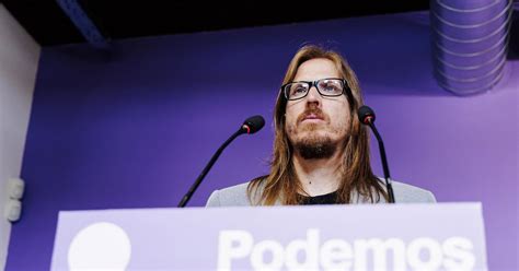 Podemos Ve Una Vergüenza Los Fastos De Los 50 Años De Monarquía Es