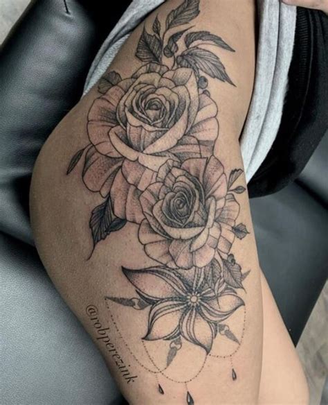 24 Lovely Hip Tattoo Designs For Women The Xo Factor