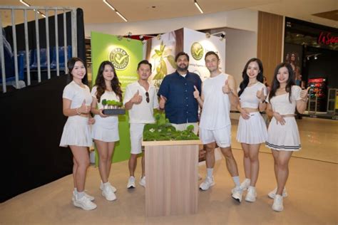 Larrie Archives Kosmo Digital