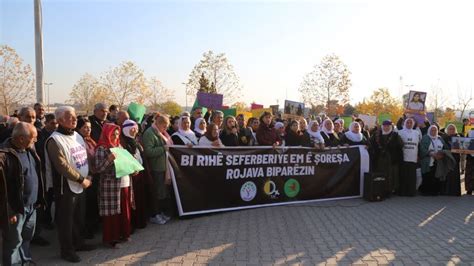 Li Ser Sînorê Qamişlo Peyama ‘em ê Bibin Dengê şoreşa Rojava Dan Xwebûn