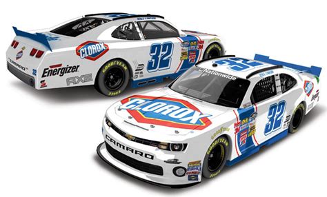 2013 Kyle Larson 32 Clorox Diecast
