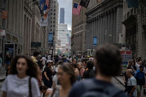 Las Acciones En Wall Street Se Desploman Luego Del Anuncio De Tasas El